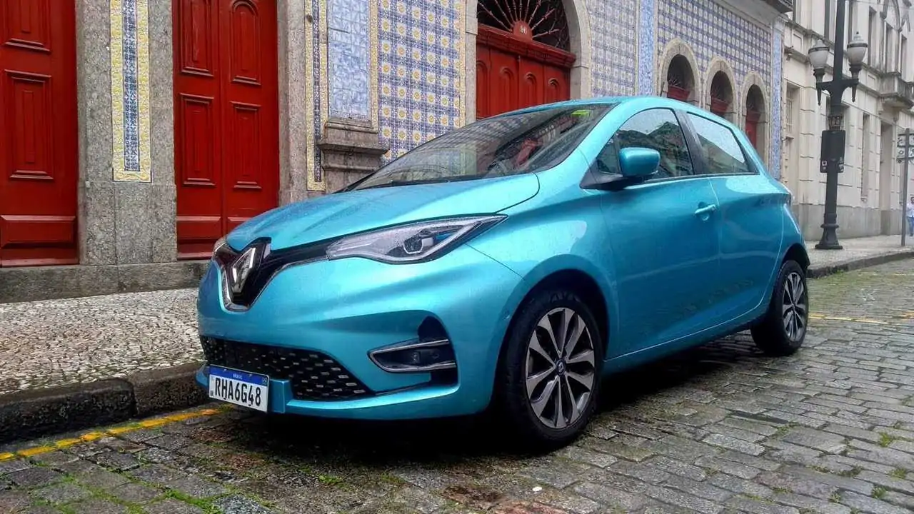 Renault Lan a Carro 100 El trico No Brasil Fora Do Eixo